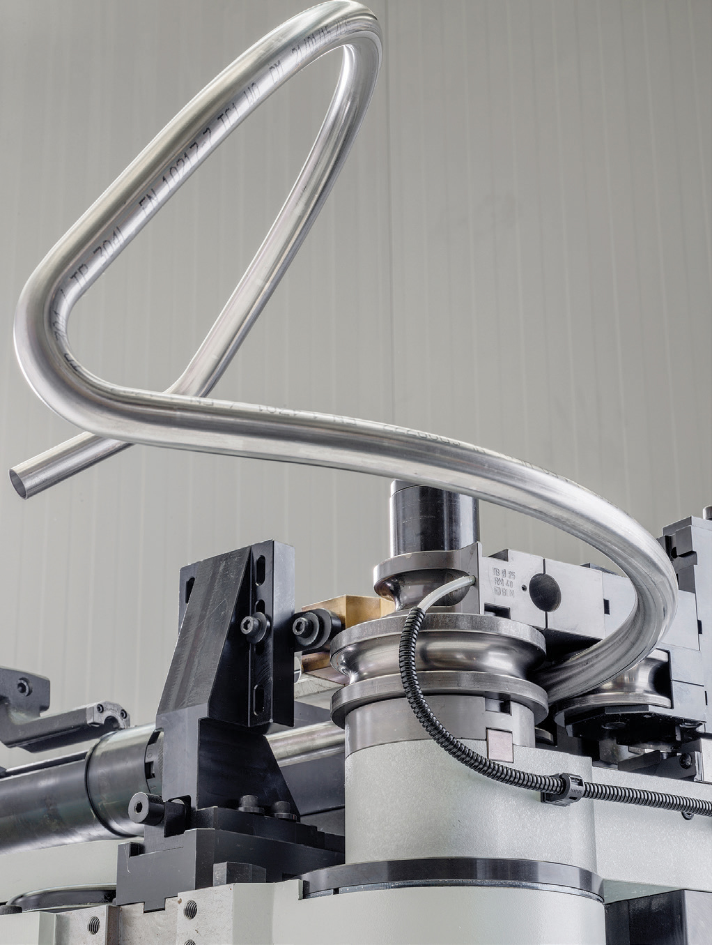 BLM GROUP: Meeting Customer Needs with Greater Machine-Software ...